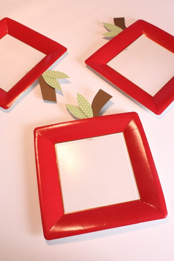 Back to School Simple Apple Plate Craft