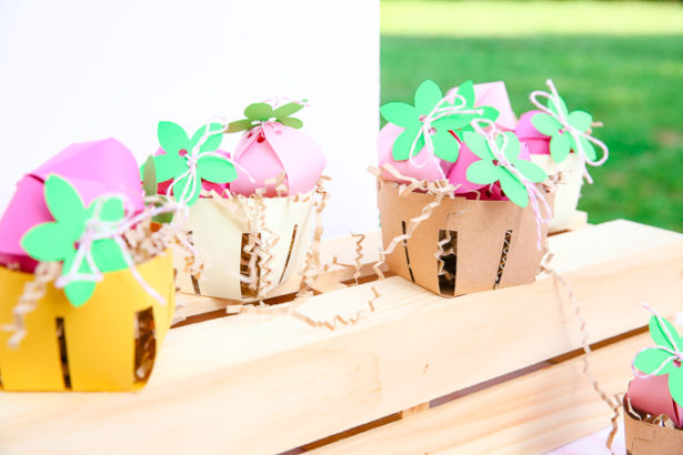 Make A Paper Craft Pop Up Shop For Pretend Play - Kim Byers
